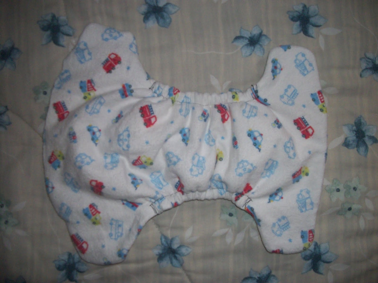 Simple Diaper-Sewing Tutorials: Amazon Contour Fitted Diaper #1