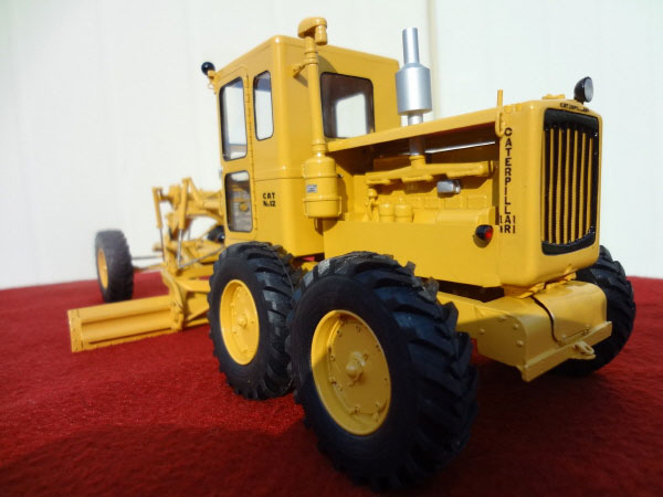 Cat No.12 Grader Photos - Classic Construction Models