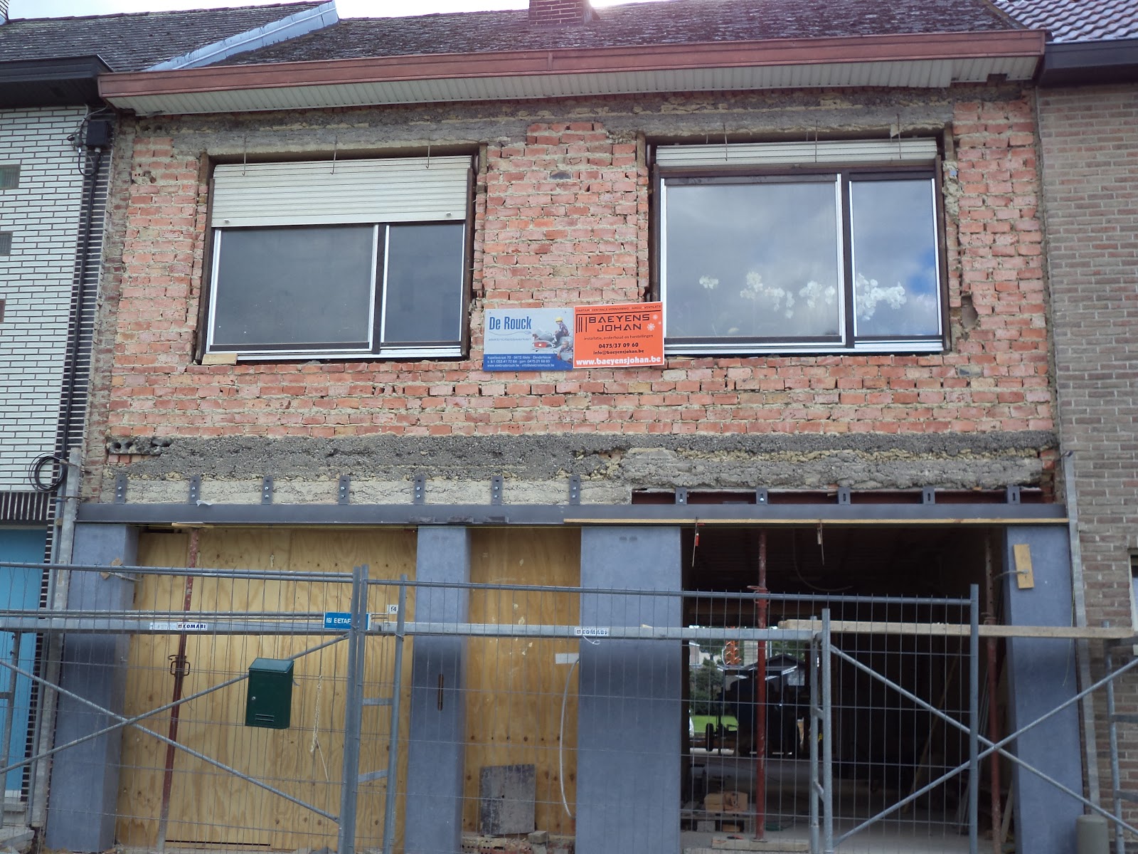 Verbouwing in Burst: L-ijzer voorgevel