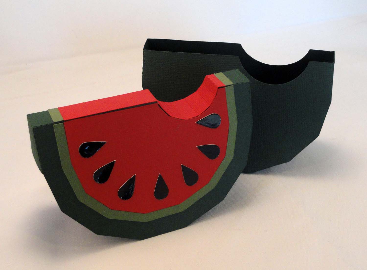 Needles 'n' Knowledge: 3D Watermelon Slice Box Papercraft Tutorial