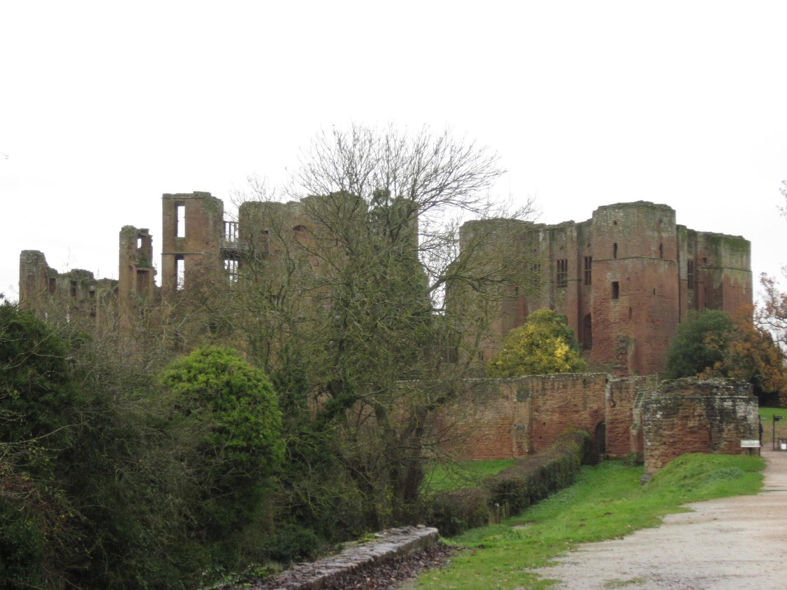 Being Bess: Queen Elizabeth I's Apartments at Leicester's Kenilworth Castle