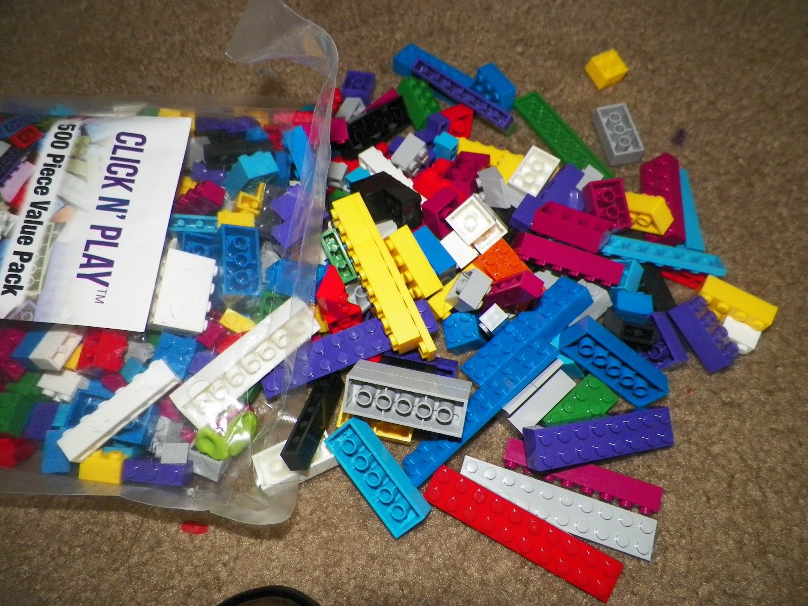mygreatfinds: Click N' Play 500-Pc Building Blocks From Click N' Play ...
