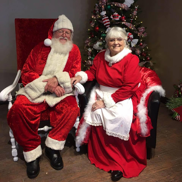 MR AND MRS SANTA CLAUS photos-wallpapers | the fun bank