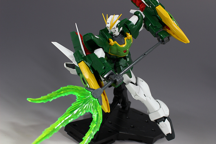 Review: P-Bandai: MG 1/100 Altron Gundam EW by Hobbynotoriko