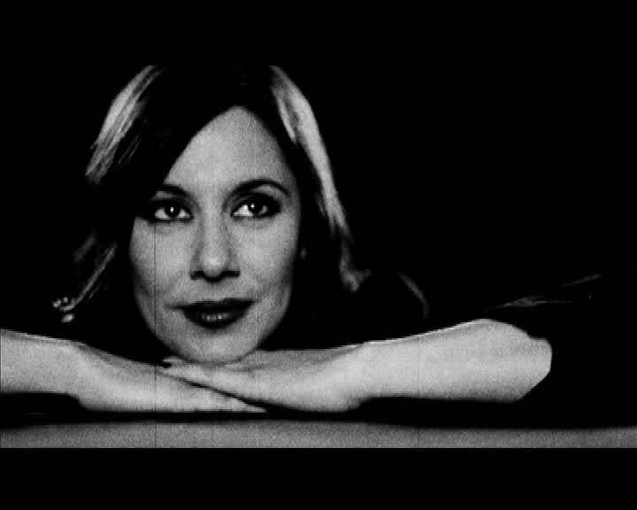 CAJA DE MÚSICA: Eva Cortés (Tegucigalpa, 1972)