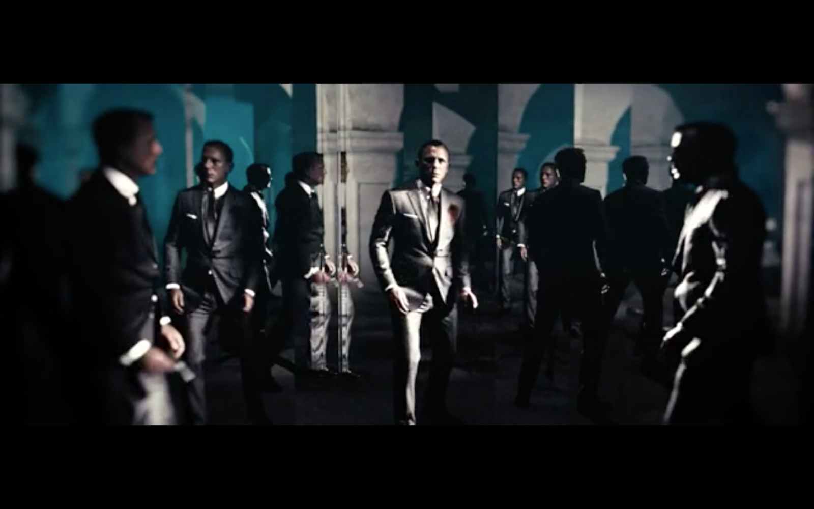 Tobias Berberich' s AS Media: Opening Sequence James Bond Skyfall