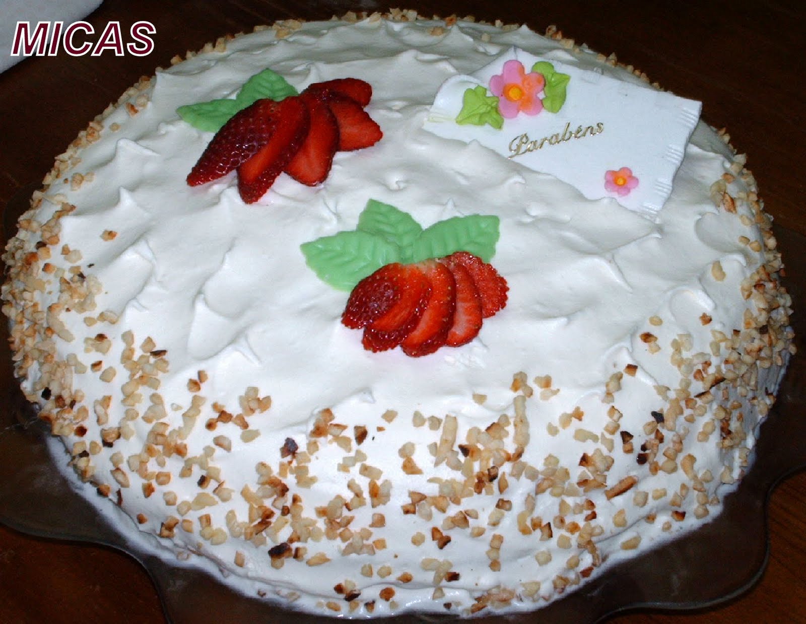 horta e cozinha: Bolo de Aniversario Simples