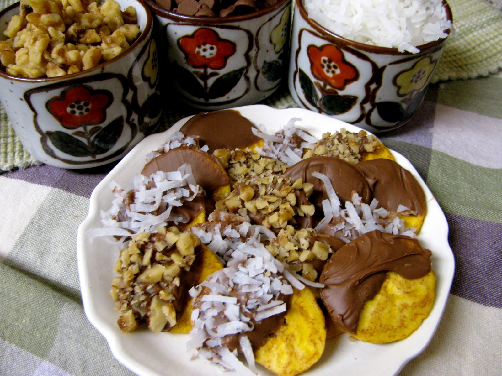 The Scattered Cook: Chocolate Dipped Plantain Chips