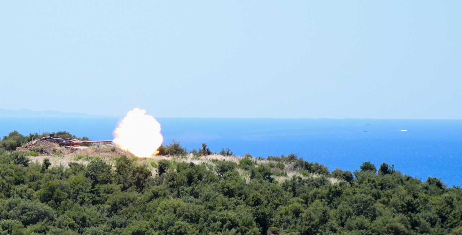 ΜΟΝΑΔΑ ΕΦΕΔΡΩΝ ΚΑΤΑΔΡΟΜΩΝ - M.E.K.: LEOPARD 2 HEL: ΒΟΛΗ ΑΚΡΙΒΕΙΑΣ ΣΤΑ 5 ...