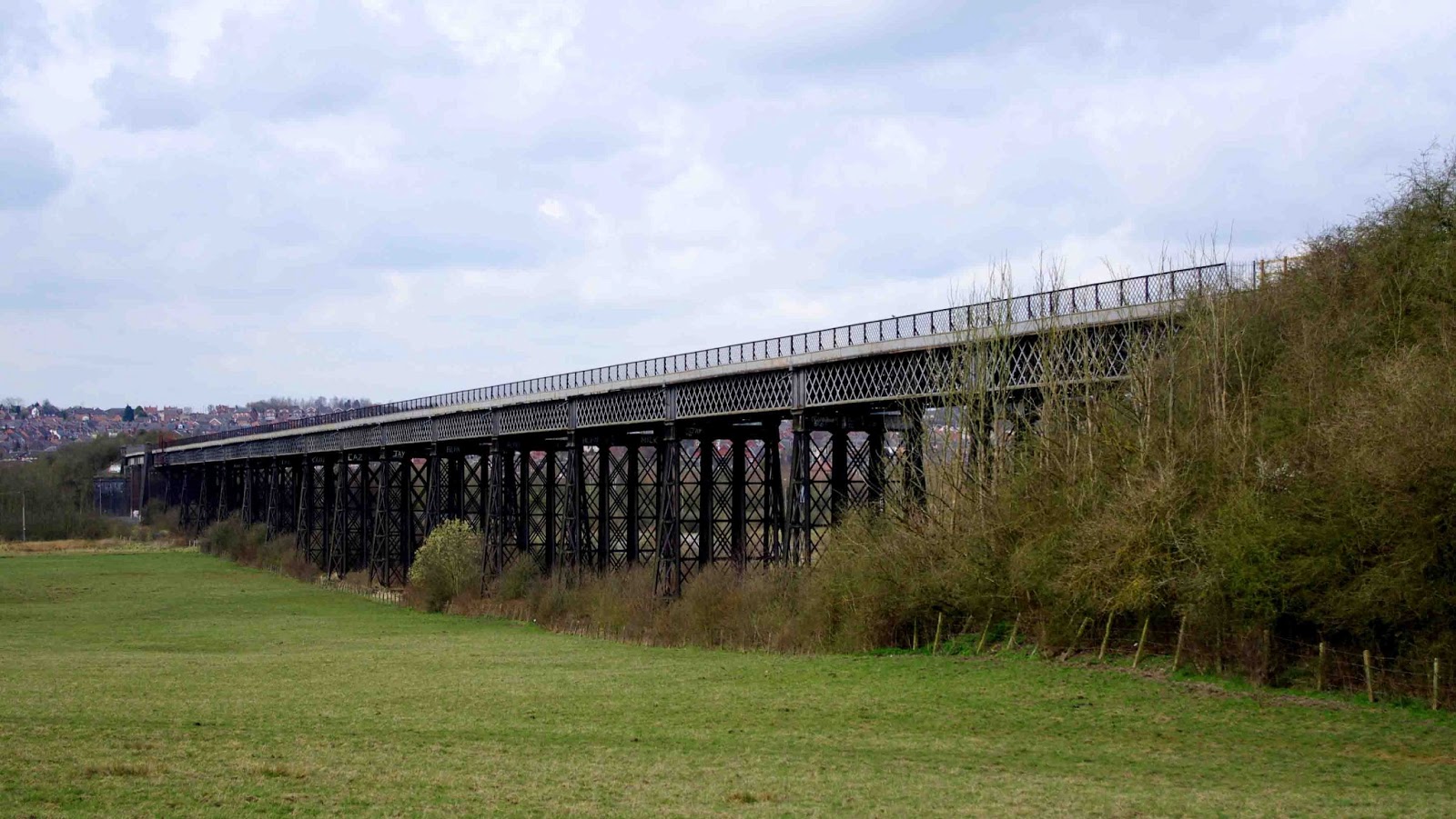 Out & About: Bennerley Viaduct & Flying Cars