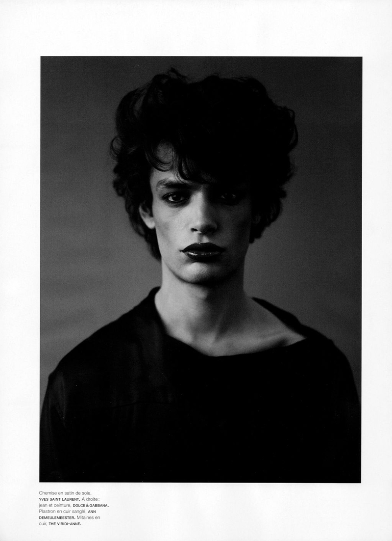 -Στον Κάλαθο-: Nick Rae 's got the looks