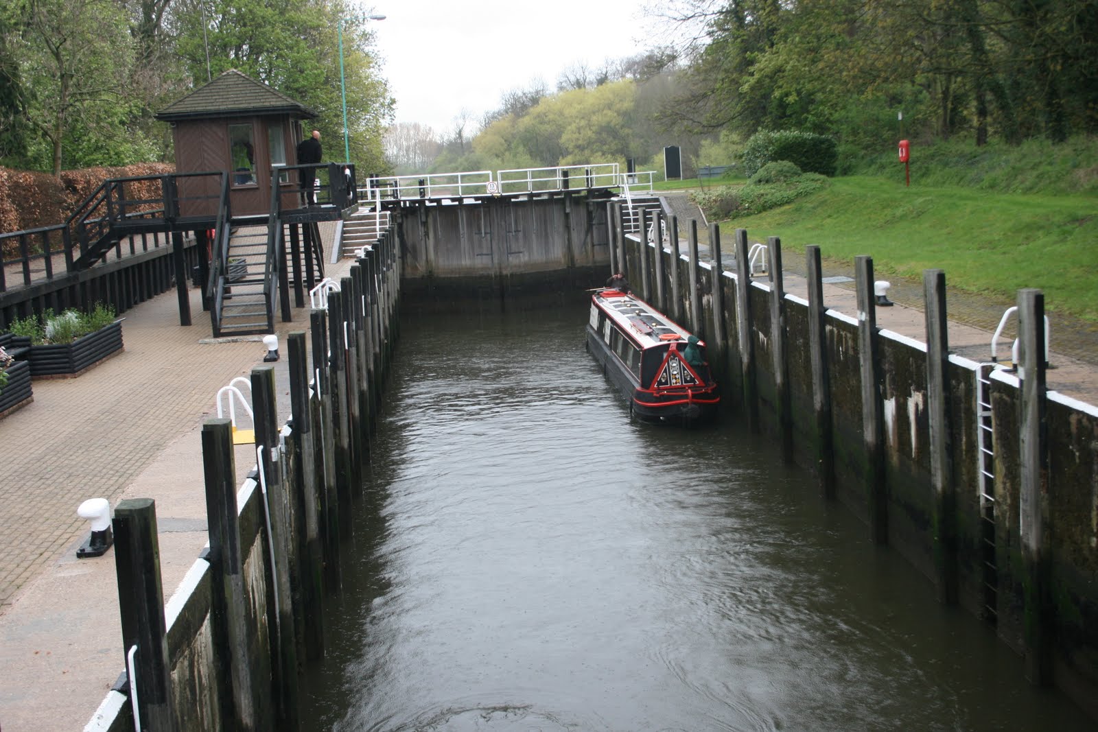 Narrow Boat Albert: Stoke Lock, River Trent