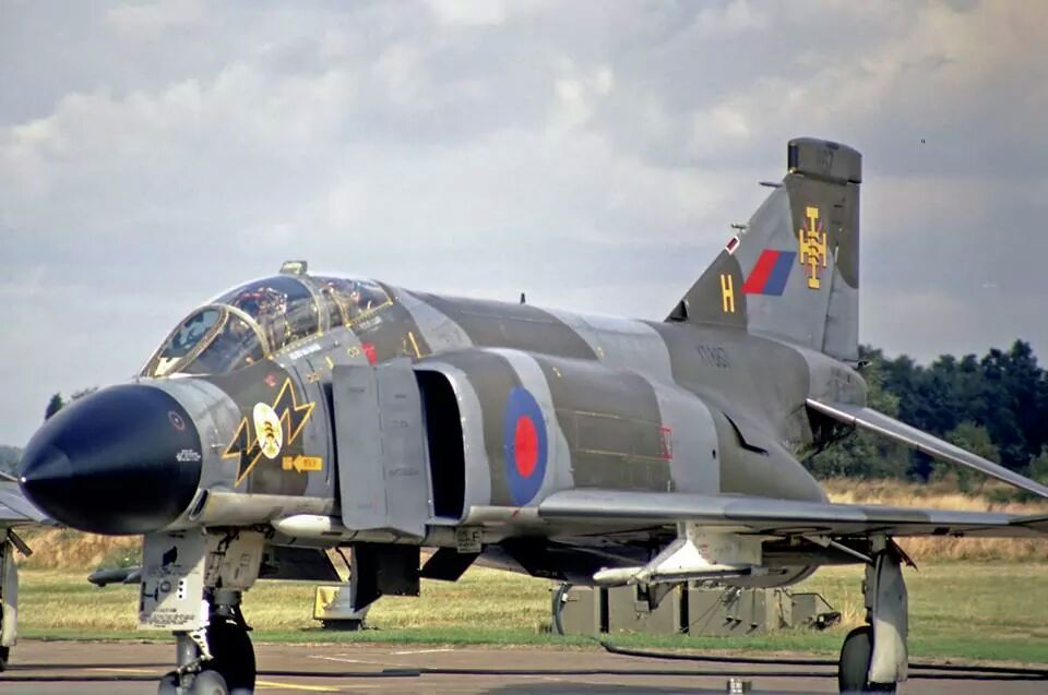 Jet & Prop by FalkeEins: British Phantoms - F-4 Phantom II in RAF & FAA ...