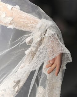 UNconnected-Studio: A Baroque Photo Shoot