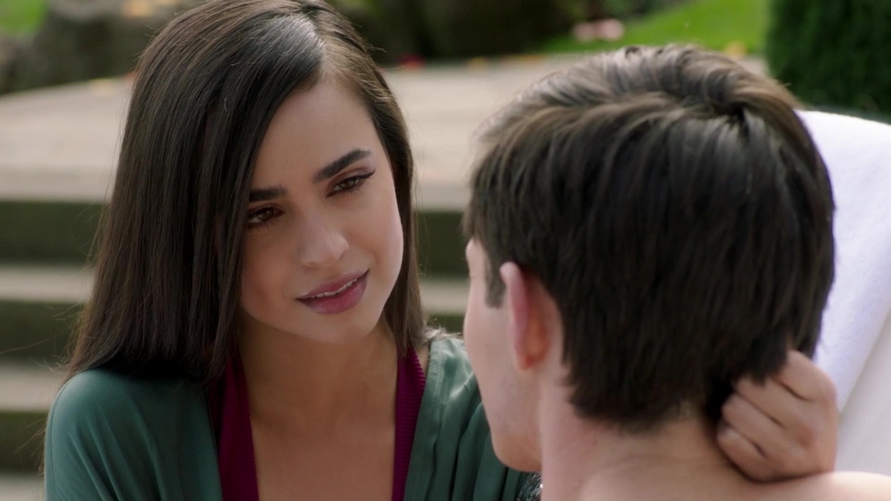 ausCAPS: Chris Mason shirtless in Pretty Little Liars: The ...