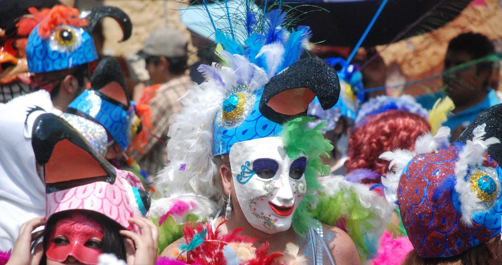 CupCakes and CrabLegs: Dia De Los Locos