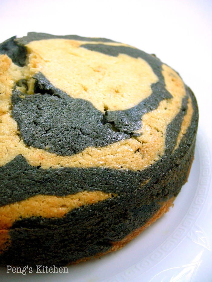 Peng's Kitchen: 'Zebra' Charcoal Butter Cake