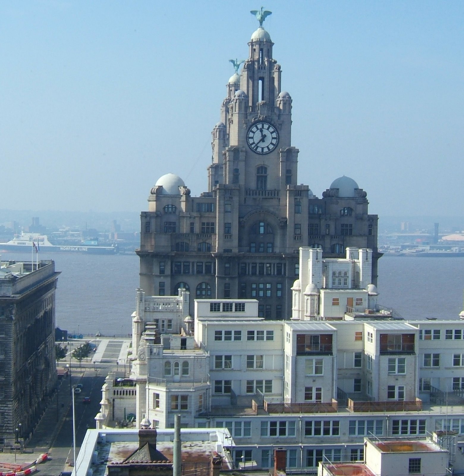 Gutted Arcades of the Past: Liver Buildings, Liverpool