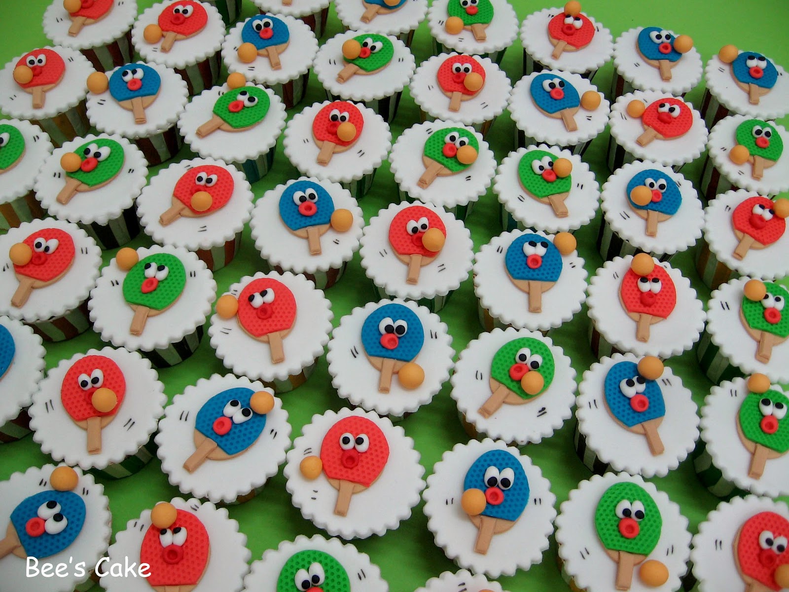 Bee's Cake: Table Tennis