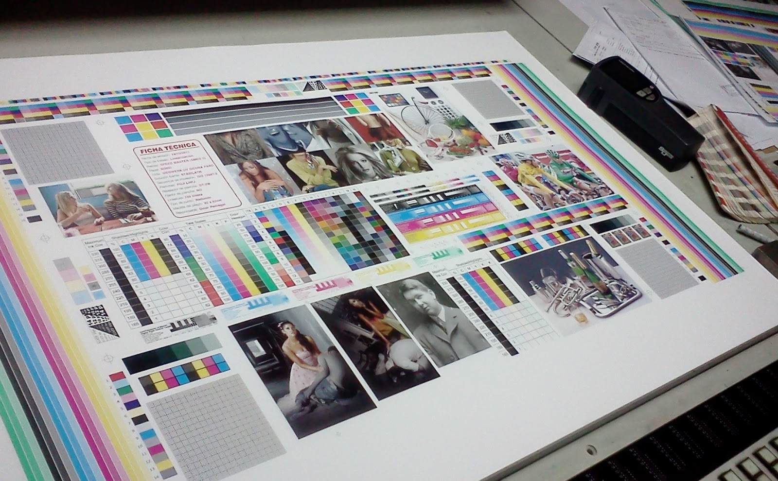 FIGURA-T/BURO CREATIVO