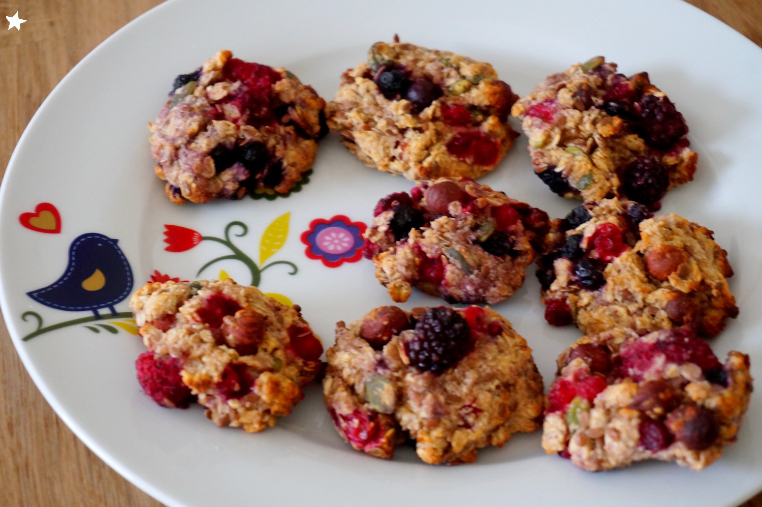 Farine d'étoiles: Cookies aux fruits rouges (sans gluten, presque pas ...