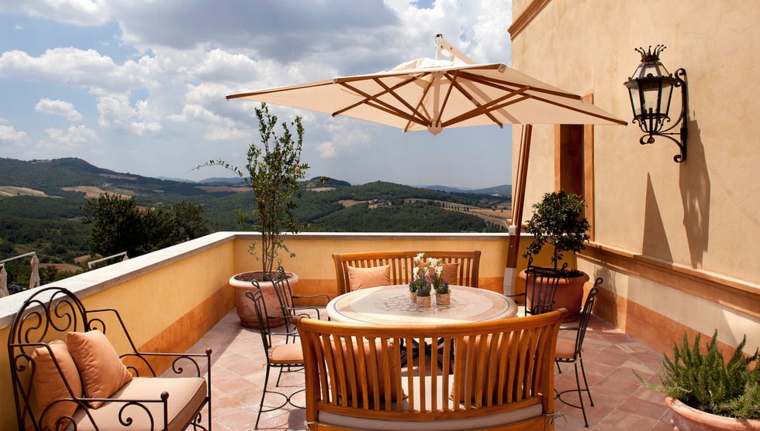 Italian Terrace design - the dolce vita invades outside - Diy Fun World