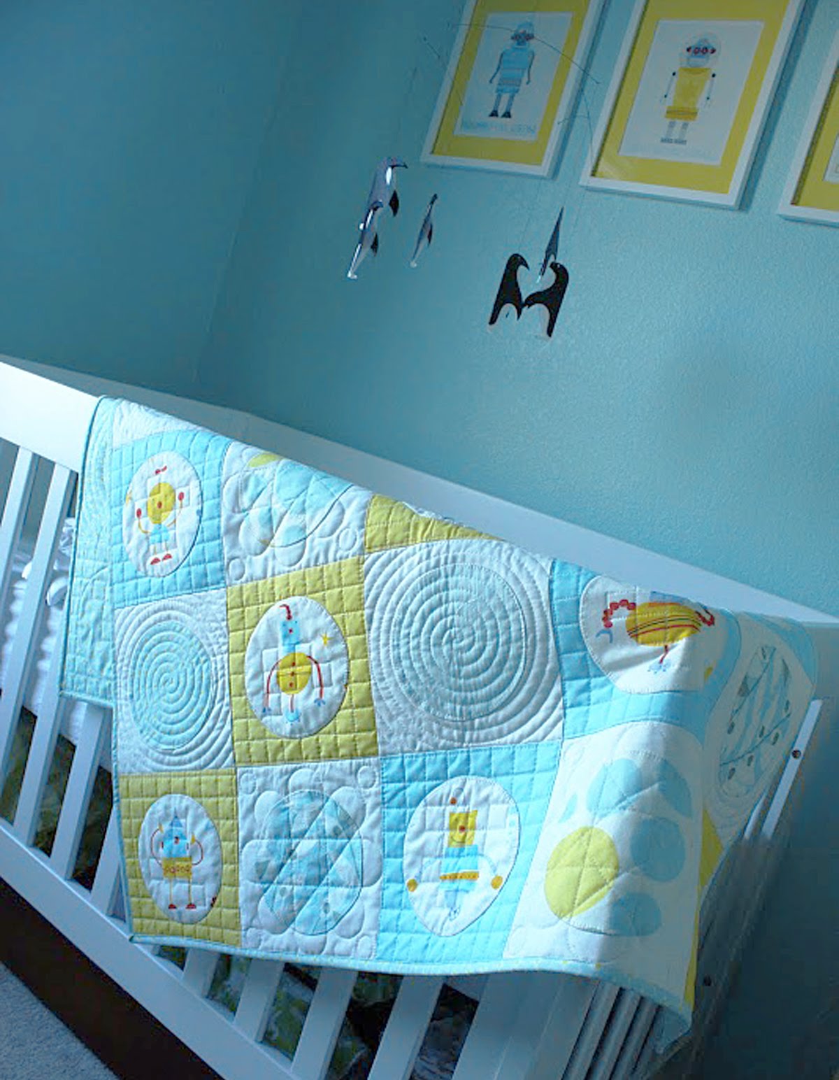 Max's Robot Circle Quilt - Ahhh...Quilting