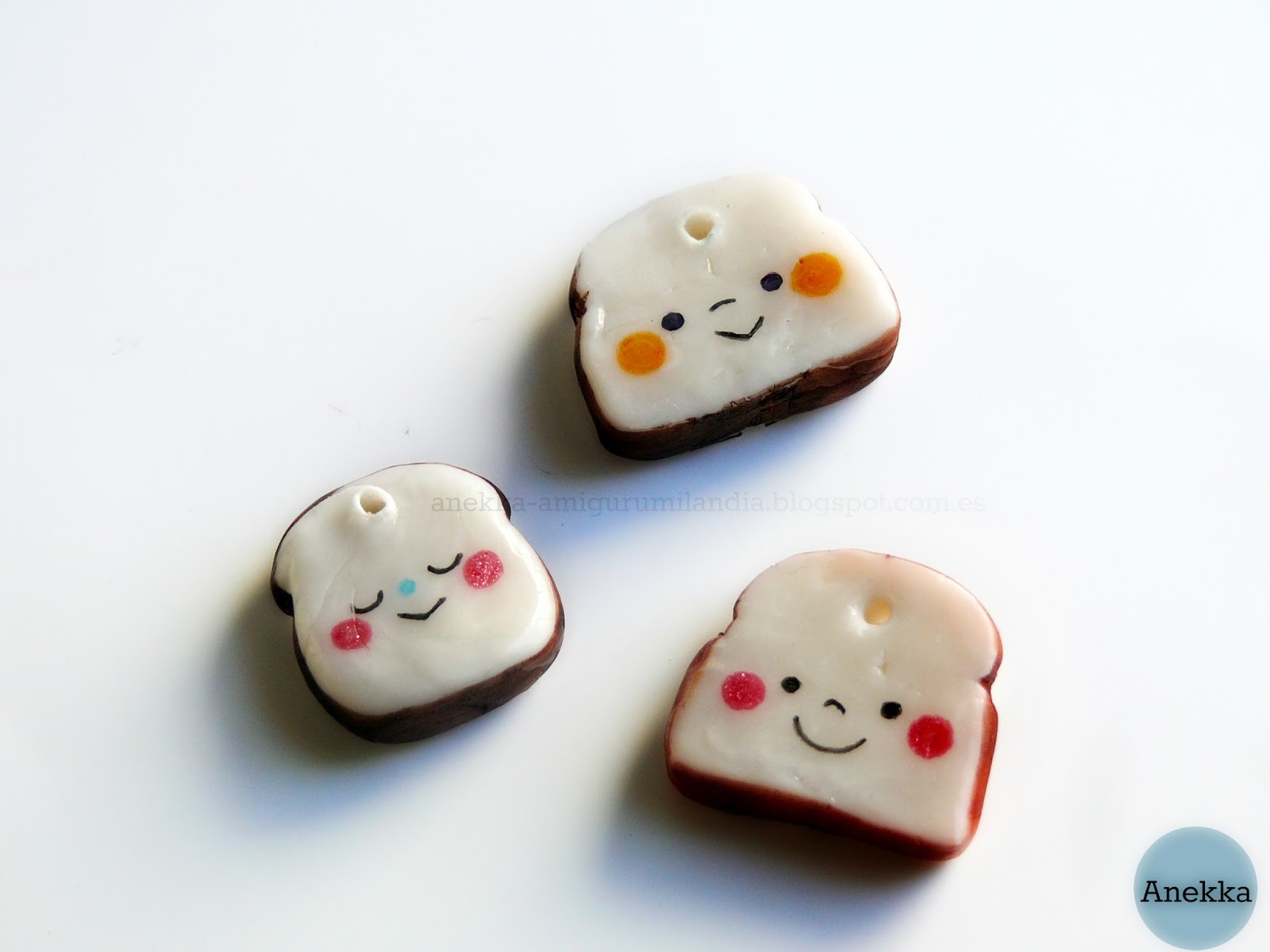 Happy bread necklace