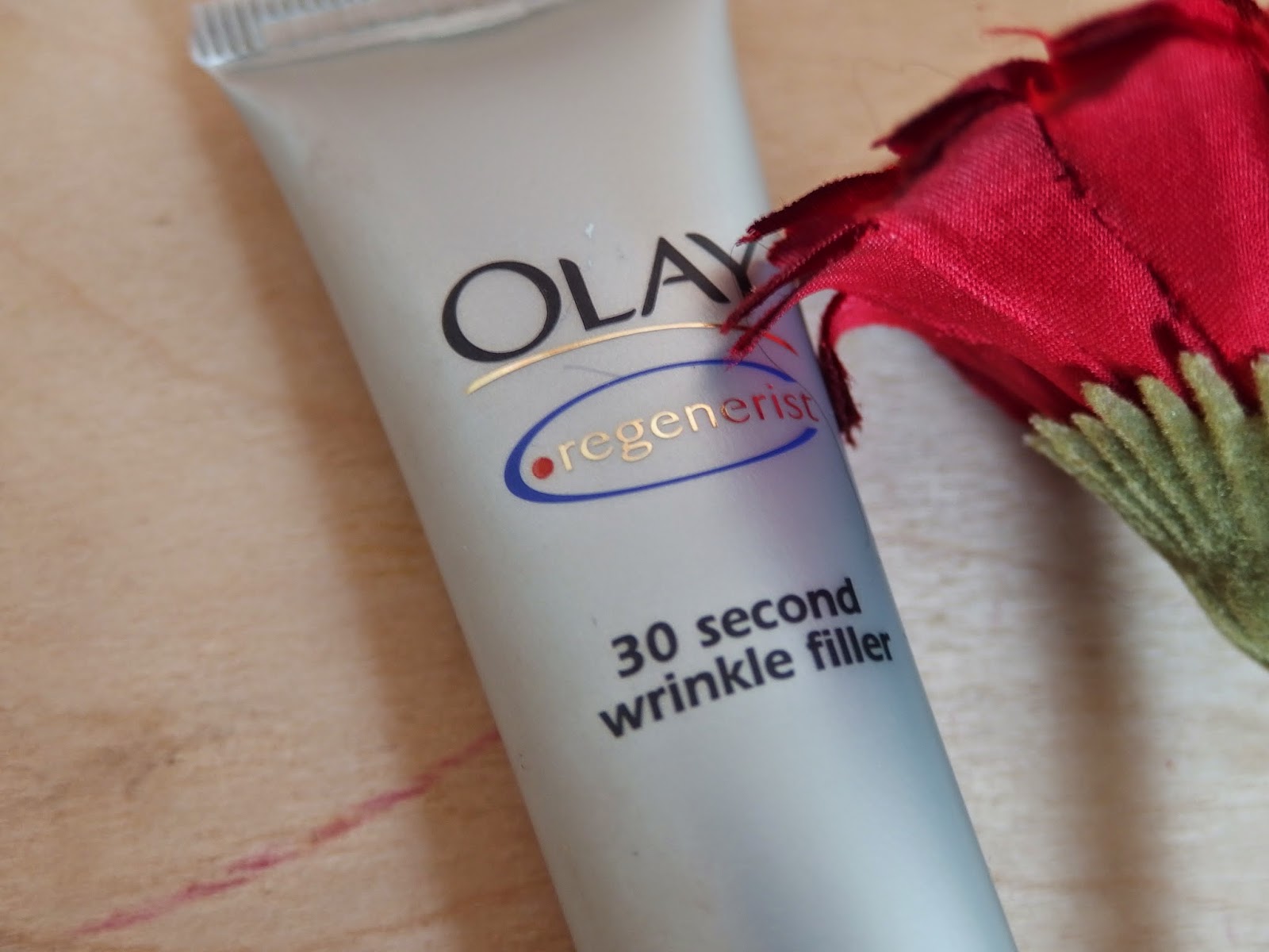 Odmładzający trik kosmetyczny: Olay Regenerist 30 Second Wrinkle Filler ...