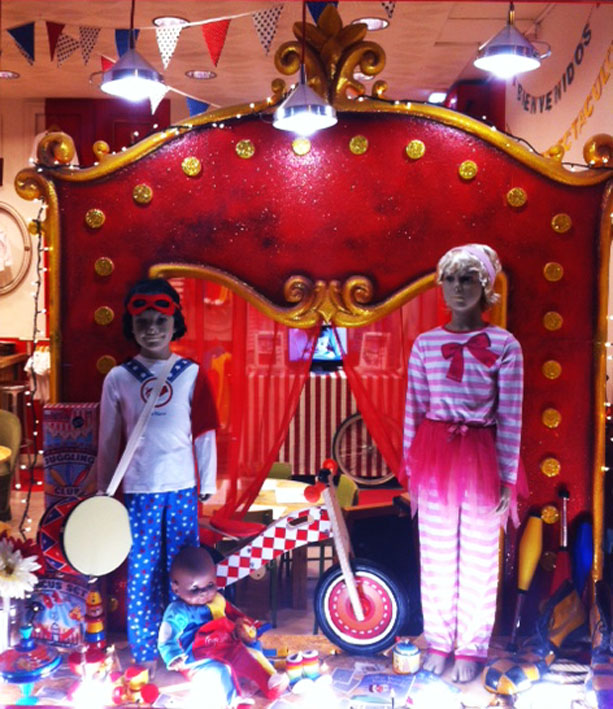 EL MILLONCETE: CIRQUE MAGIQUE (Zaragoza)