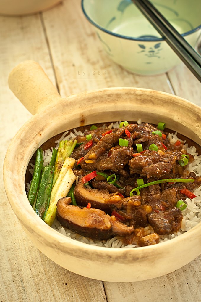 Melley Mey's Kitchen : ~ Stir-Fried Beef Claypot Rice Recipe...