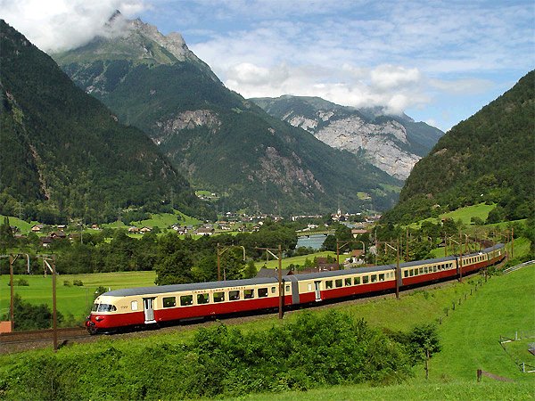 Jaggy-Bahn Blog: Kato Gottardo RAM TEE