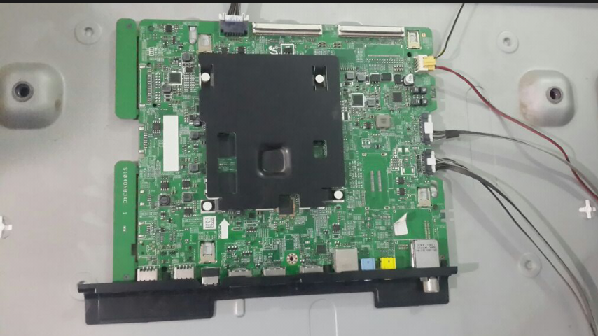 imranashraf2016: SAMSUNG UE40F6200AK UA55KU7000