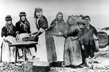 Kathryn Ashill: Cockle Picking