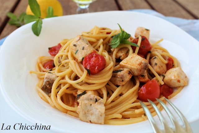 Spaghetti con pesce spada e pomodorini Cucina facile e veloce
