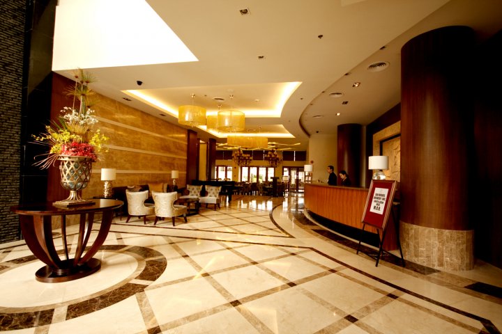 Accommodation, Check!: Avenue Plaza Hotel. Naga City. Philippines