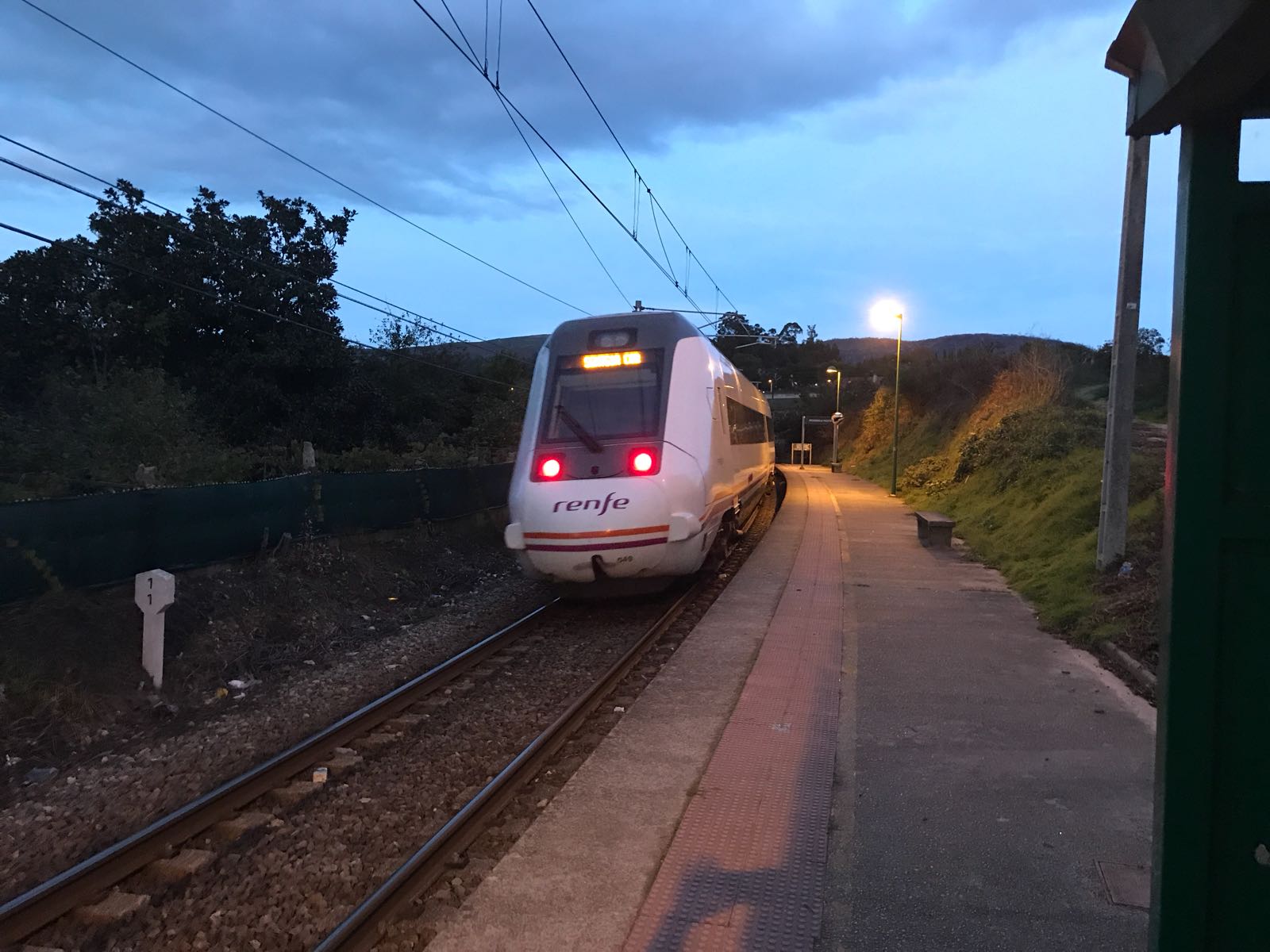 Estaciones gallegas: La llegada del ferrocarril a Redondela