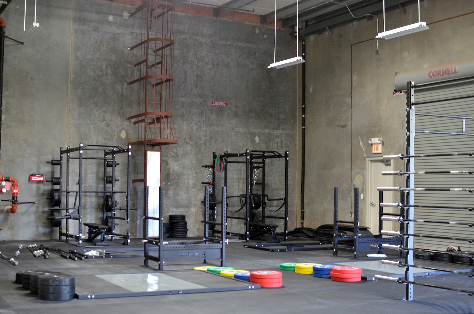Jes' CrossFit Blog: CrossFit Ewa Beach - New Spot!