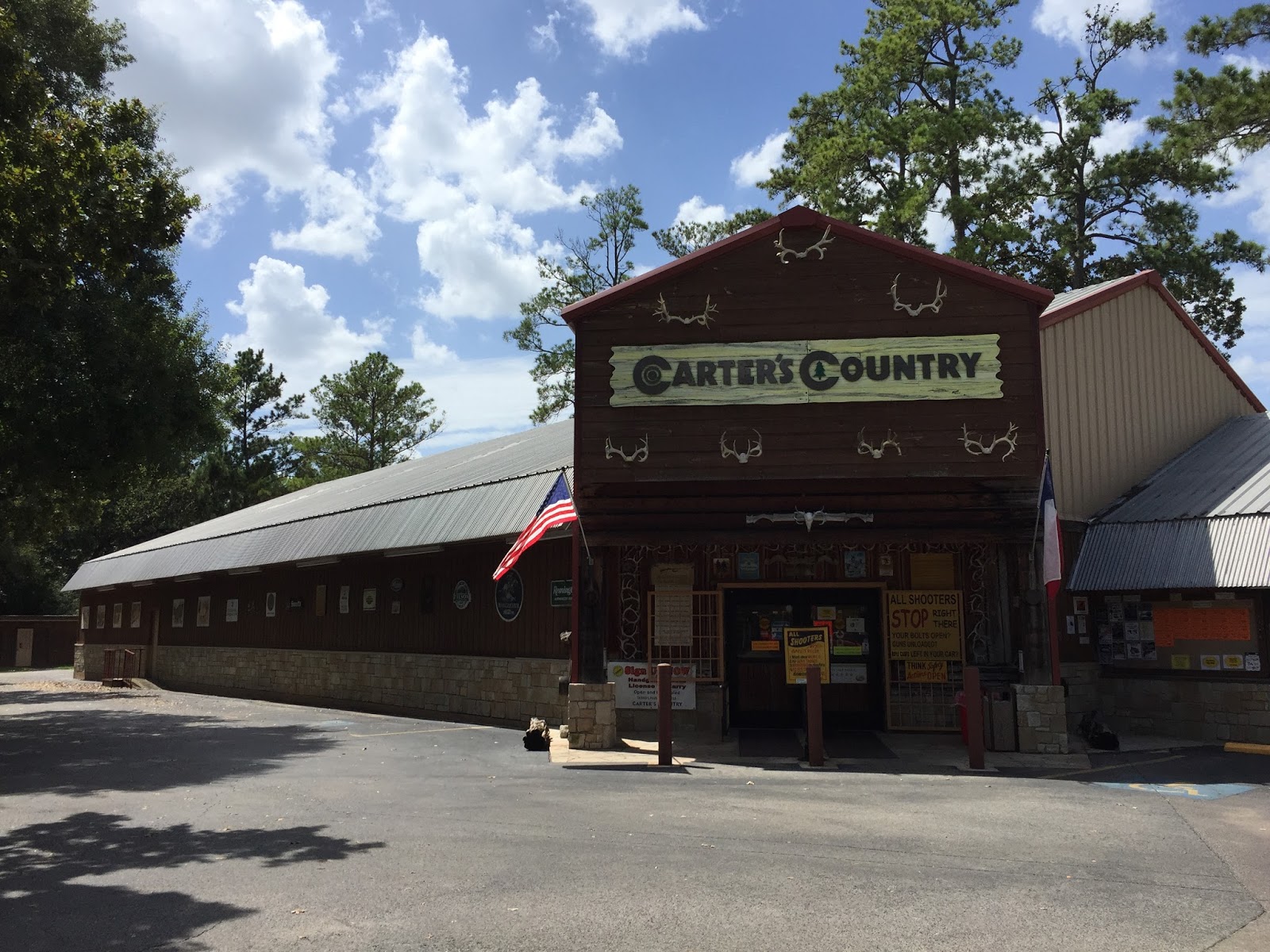 NationalForestHunter: Carter's Country Outdoors - A Texas Tradition