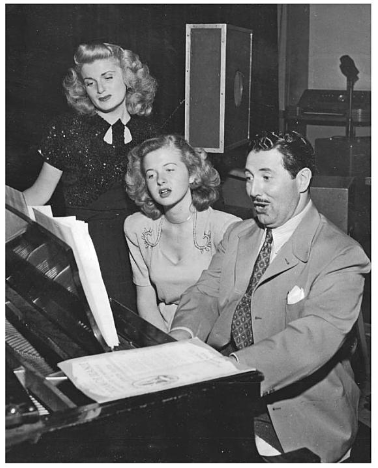 Tralfaz: The Southern Belle and the Egg