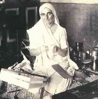 Rishikesh Inside!: Meera Behn's Kutiya