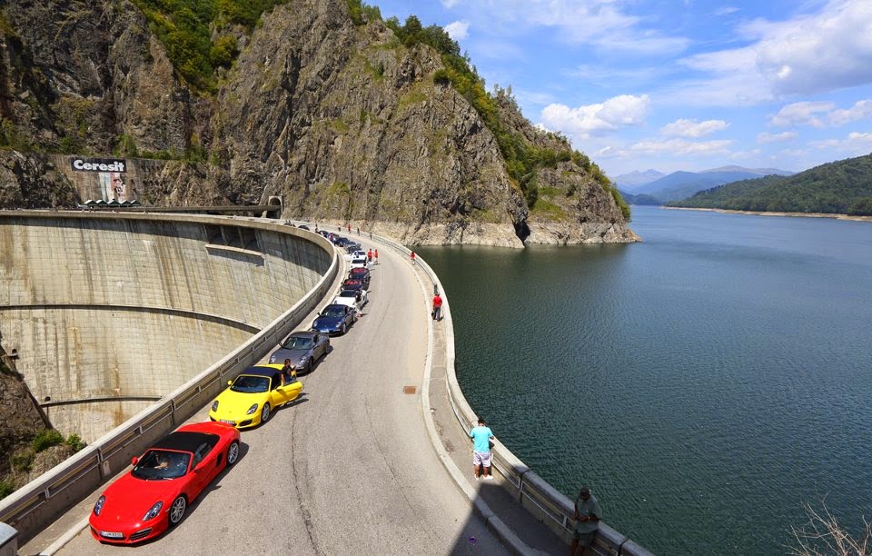 Amazing Romania: VIDRARU LAKE