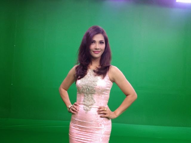 Jessica Tan: HOST INSERT PAGI - TRANS TV