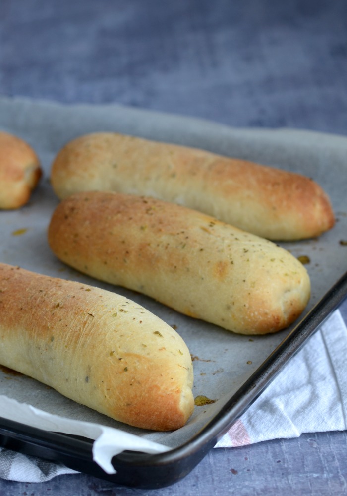 The Crazy Kitchen: Pepperoni Pizza Bread Sticks