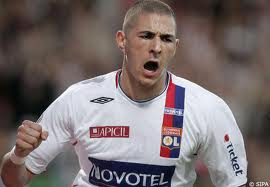 Hairstyles Design For Men Haircuts: Buzz Cut Hairstyle Genius Football ...