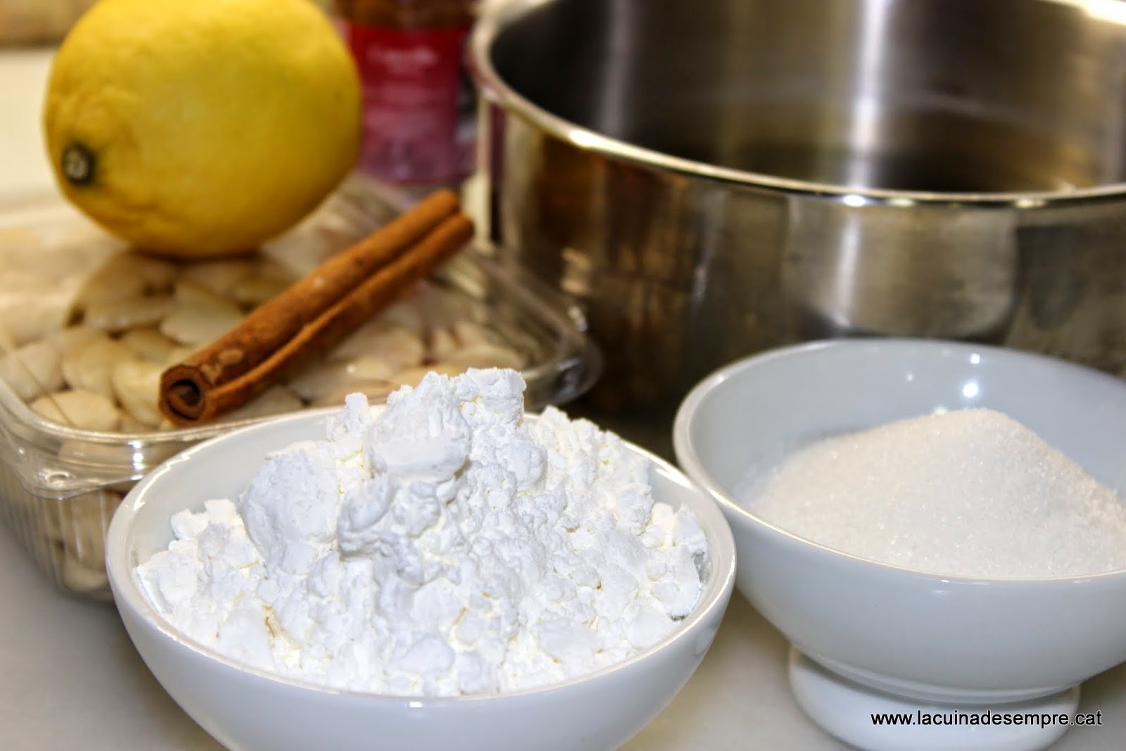 Menjar blanc, una de les postres més tradicionals i antigues de ...