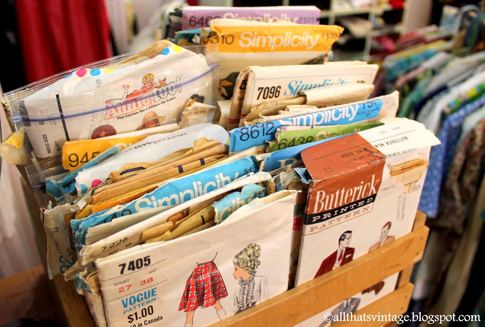 All That's Vintage: 10 DIY Projects Using Vintage Sewing Patterns