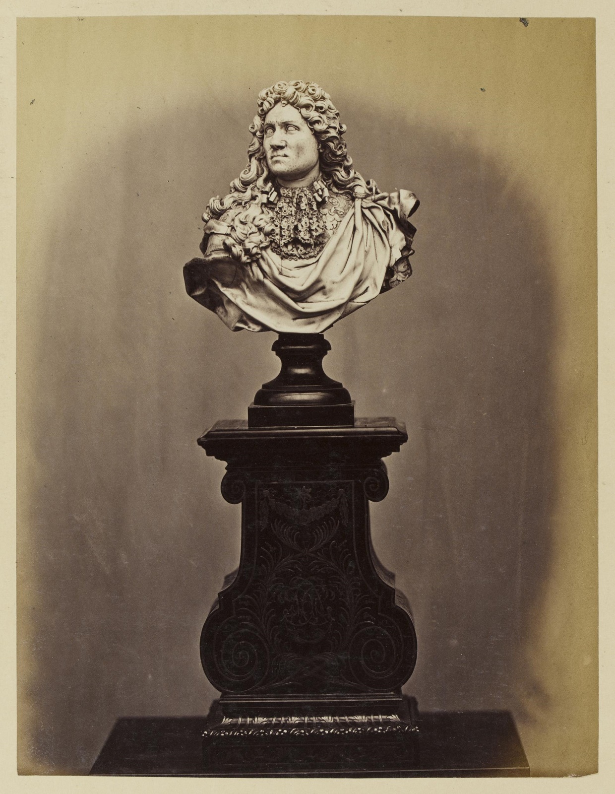 Spencer Alley: Ivory Sculpture at the Victoria & Albert Museum