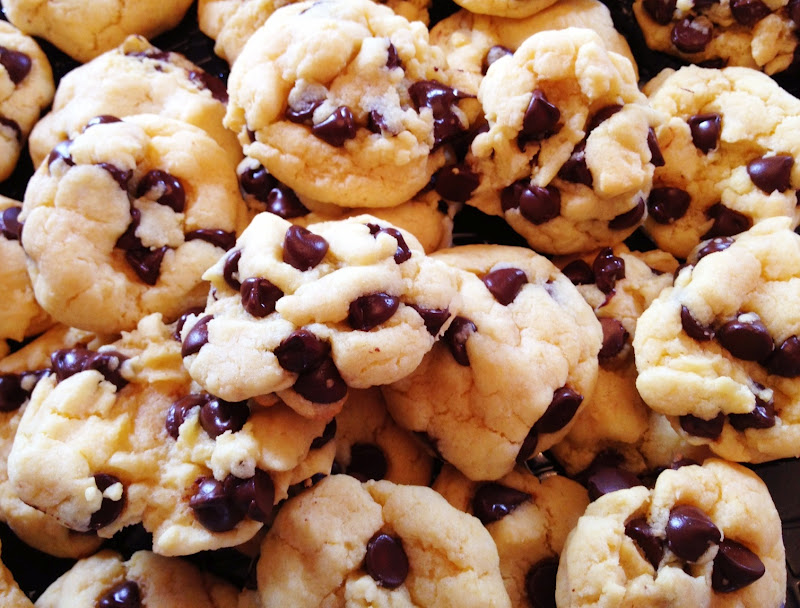 Girls Who Grub: Recipe: Chocolate Chip Cookies