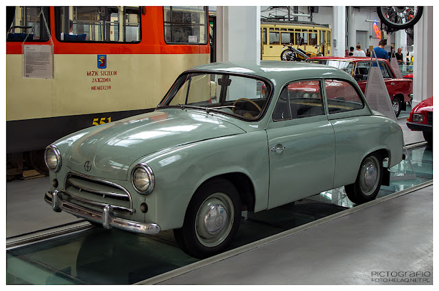 LOCOZOOM: FSO Syrena 101